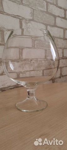 Бокал, аквариум на ножке