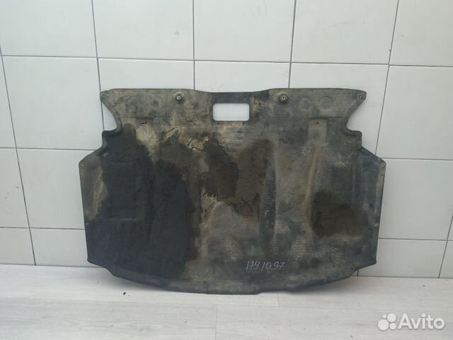 Защита двигателя 51717061943 BMW E60 купить в Москве | Запчасти | Авито